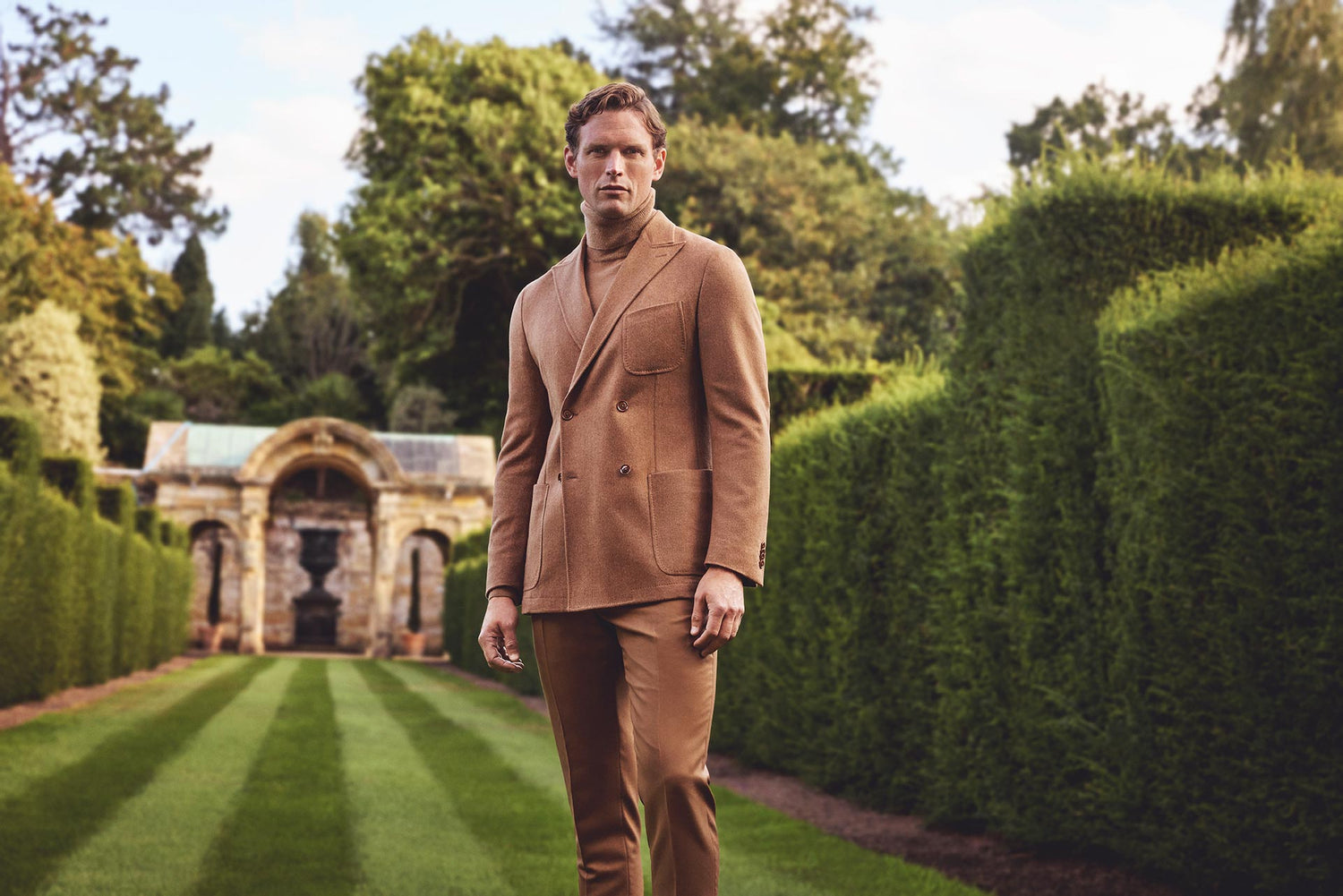 Scabal Official Store | Tailored menswear & luxury fabrics of England